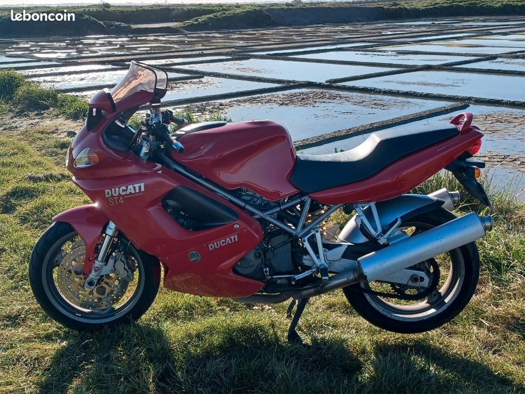 Ducati ST4 - Motos