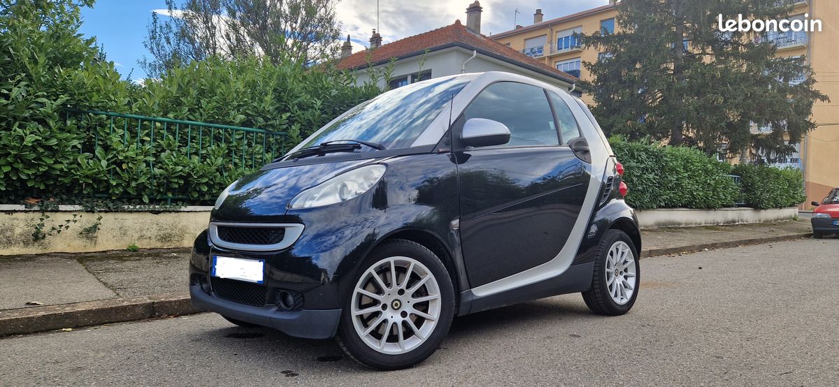 Smart ForTwo Coupe HighStyle - Voitures