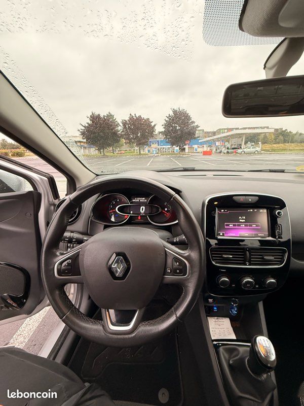 Clio 4 Phase 2 1.5Dci - Voitures