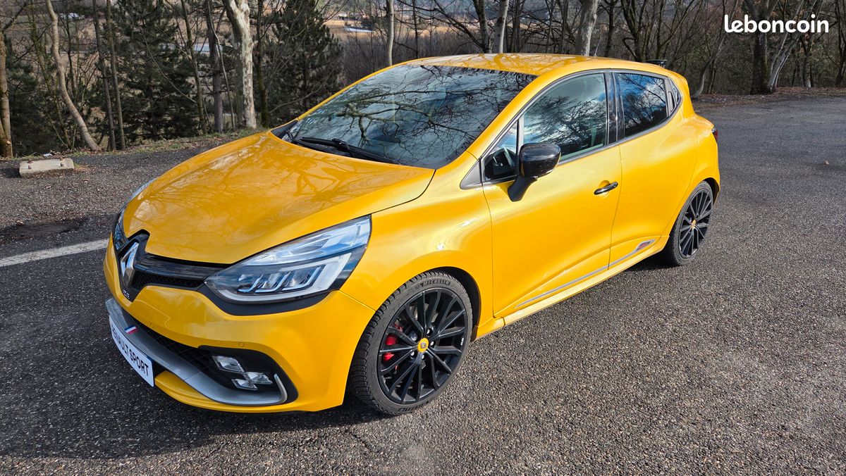 Clio 4 Rs Jaune Sirius