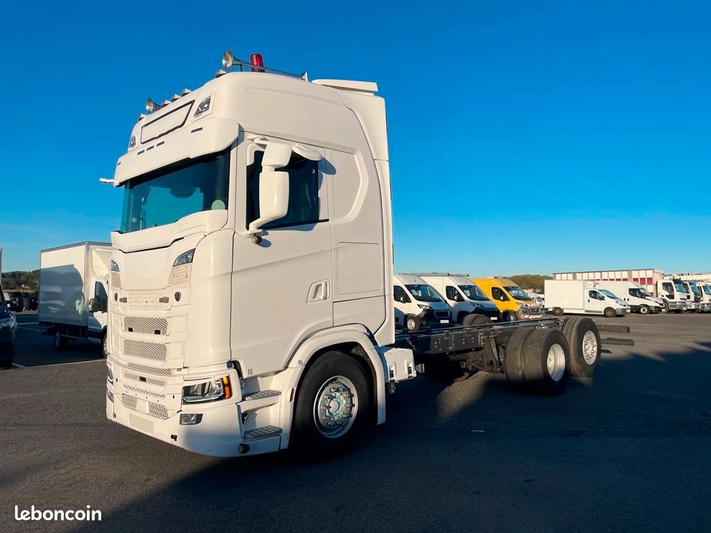 Scania S500 6x2 - Poids lourds