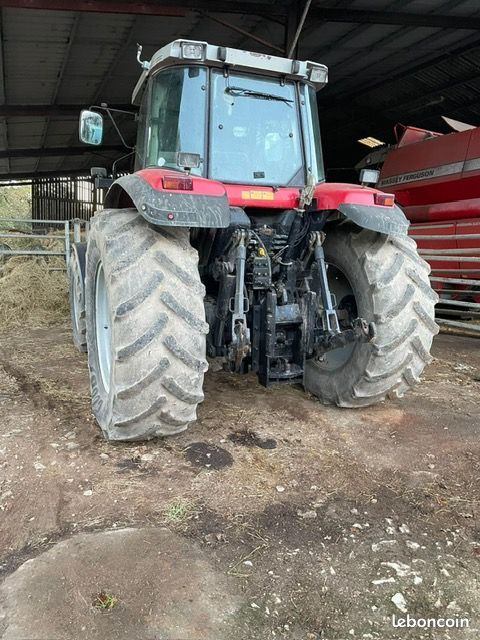 Massey Ferguson 8220 - Tracteurs