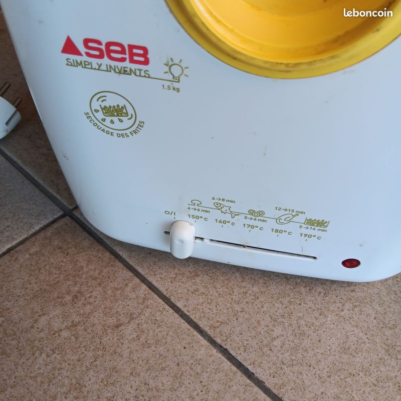 2 friteuses SEB - Électroménager