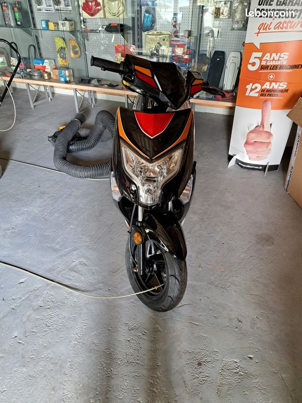 Scooter tnt motor boston - Motos