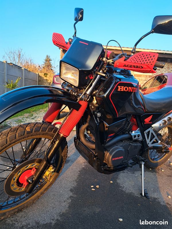 Moto enduro honda 750 trail route - Motos