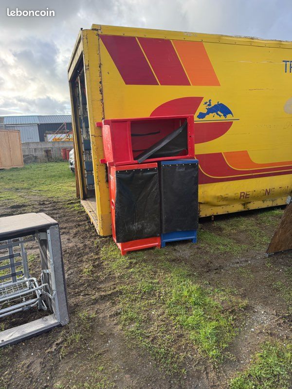 Penderie plastique déménagement - Manutention - Levage