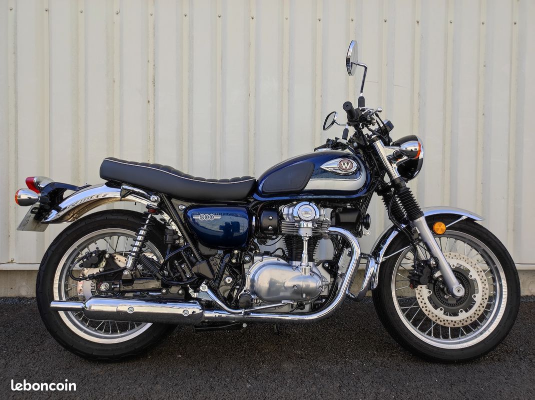 Kawasaki W 800 10/2021 - 1700 Kms - Motos