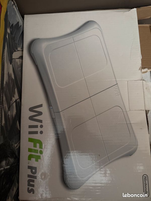 Wii fit plus - Consoles