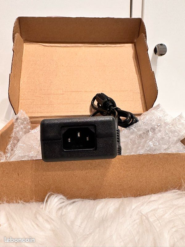 Adaptateur secteur 14V 4A – Chargeur / Alimentation - Accessoires ...