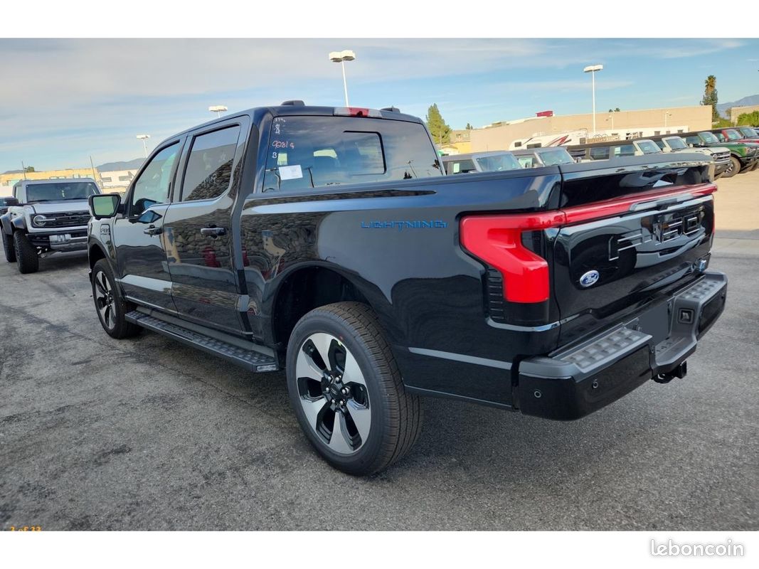 FORD F150 Lightning Platinum Extended-Range - Voitures
