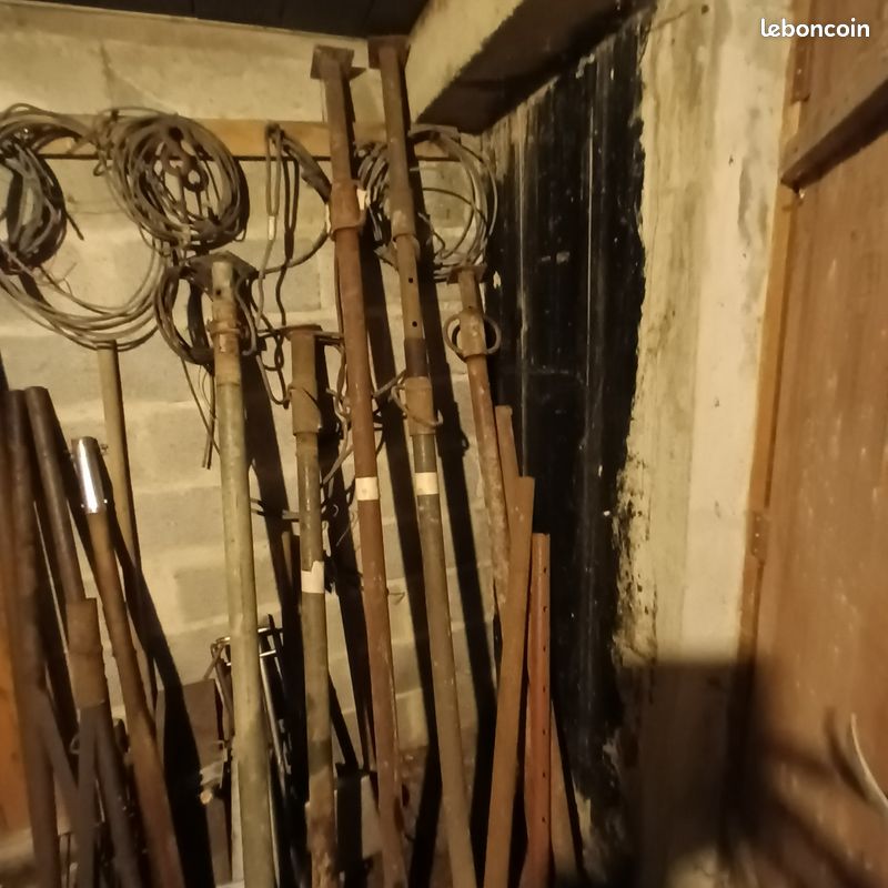 Cinq étais maçonnerie - BTP - Chantier gros-oeuvre