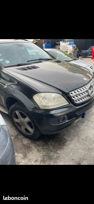 MERCEDES-BENZ CLASSE M ML 320 CDI 4-matic 224 ch Diesel - Équipement auto