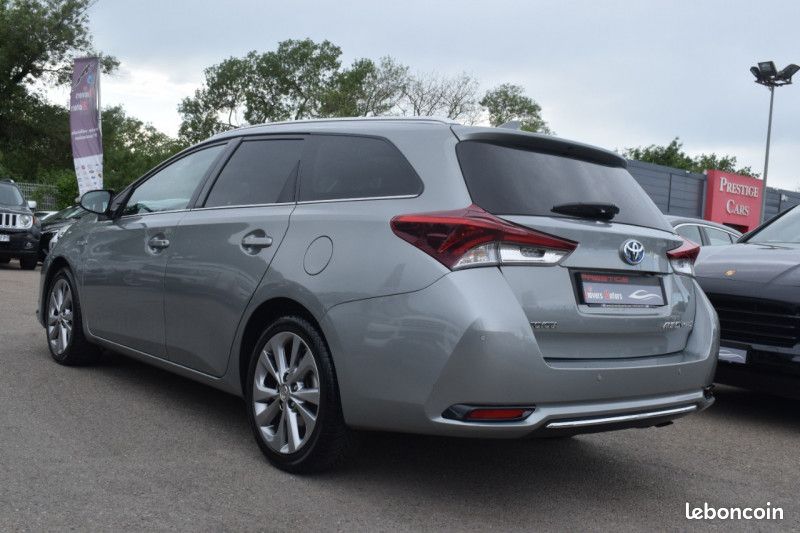 Toyota AURIS TOURING SPORTS HSD 136H LOUNGE - Voitures