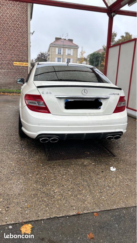 Mercedes C63 amg - Voitures