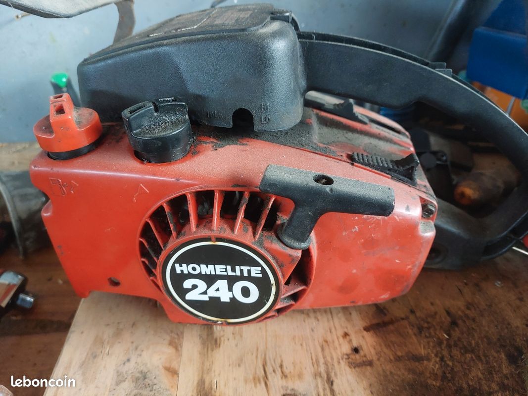 Tronçonneuses Homelite 240 complete ou pour pièces - Bricolage