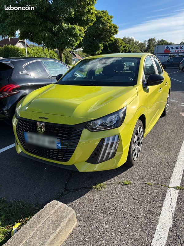 Peugeot 208 S&S 100cv - Voitures