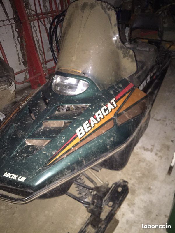 Motoneige arctic cat bearcat - Motos