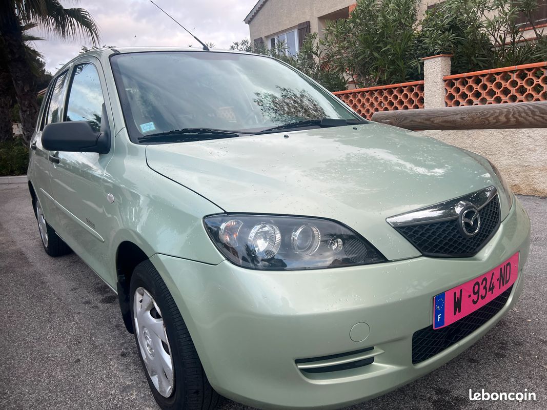 MAZDA 2 CONFORT PLATINIUM , Monospace 77705 kms Certifiés SUPERBE ETAT ...