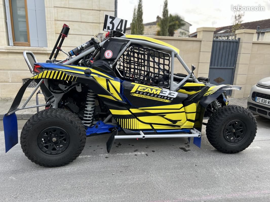 Can-Am MAVERICK X3 SSV - Motos