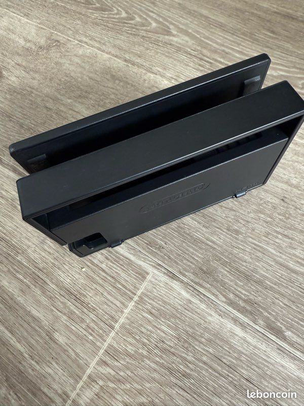 Dock support Nintendo Switch original - Consoles