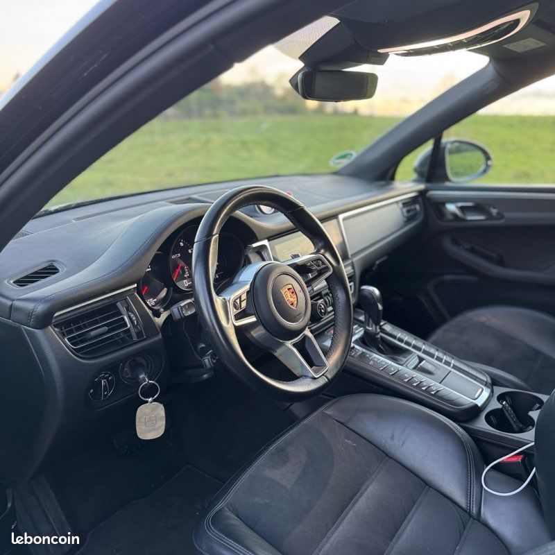 Porsche Macan - Voitures