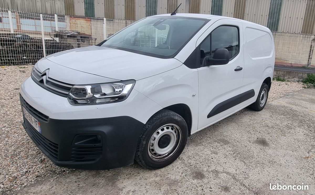 Citroen Berlingo Van taille M 650 kg 1.5 blue HDi 100 s&s bvm6 ...