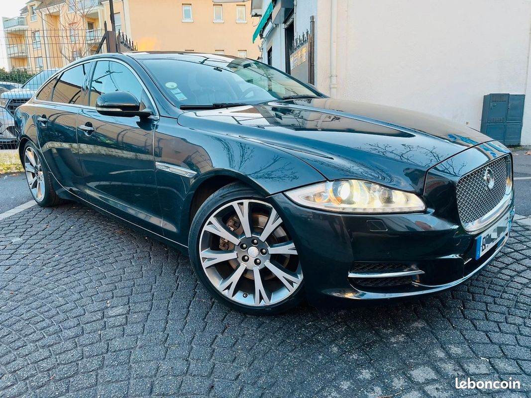 Jaguar XJ 3.0 D V6 274Cv Premium Luxury / 4xcb - reprises - Voitures