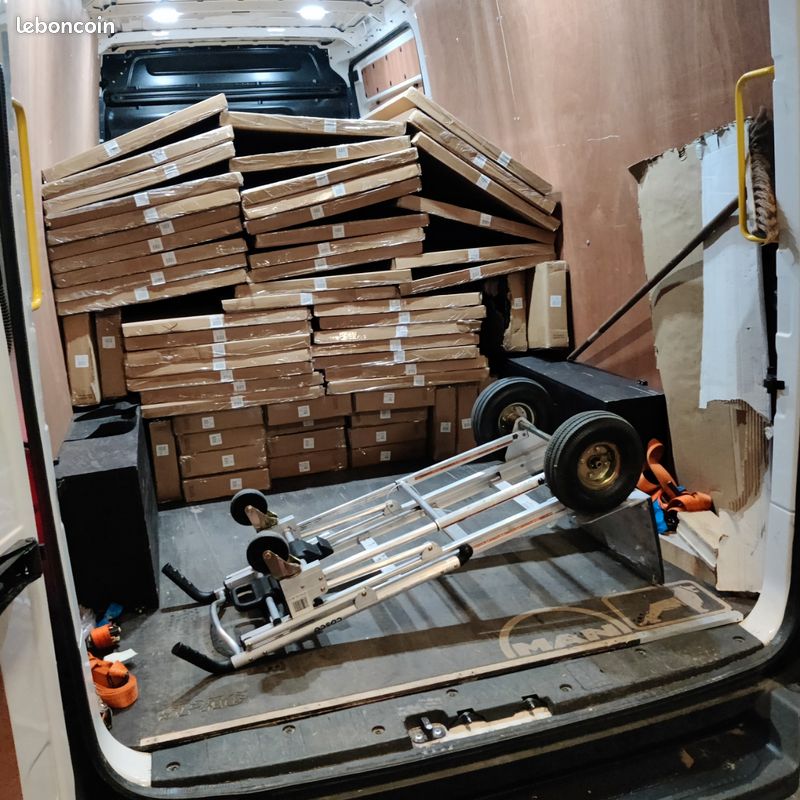 Location camion utilitaire - Services de déménagement