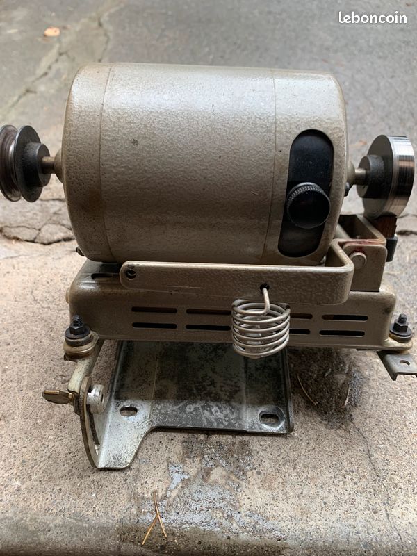 Moteur électrique pour machine à coudre - Équipements industriels