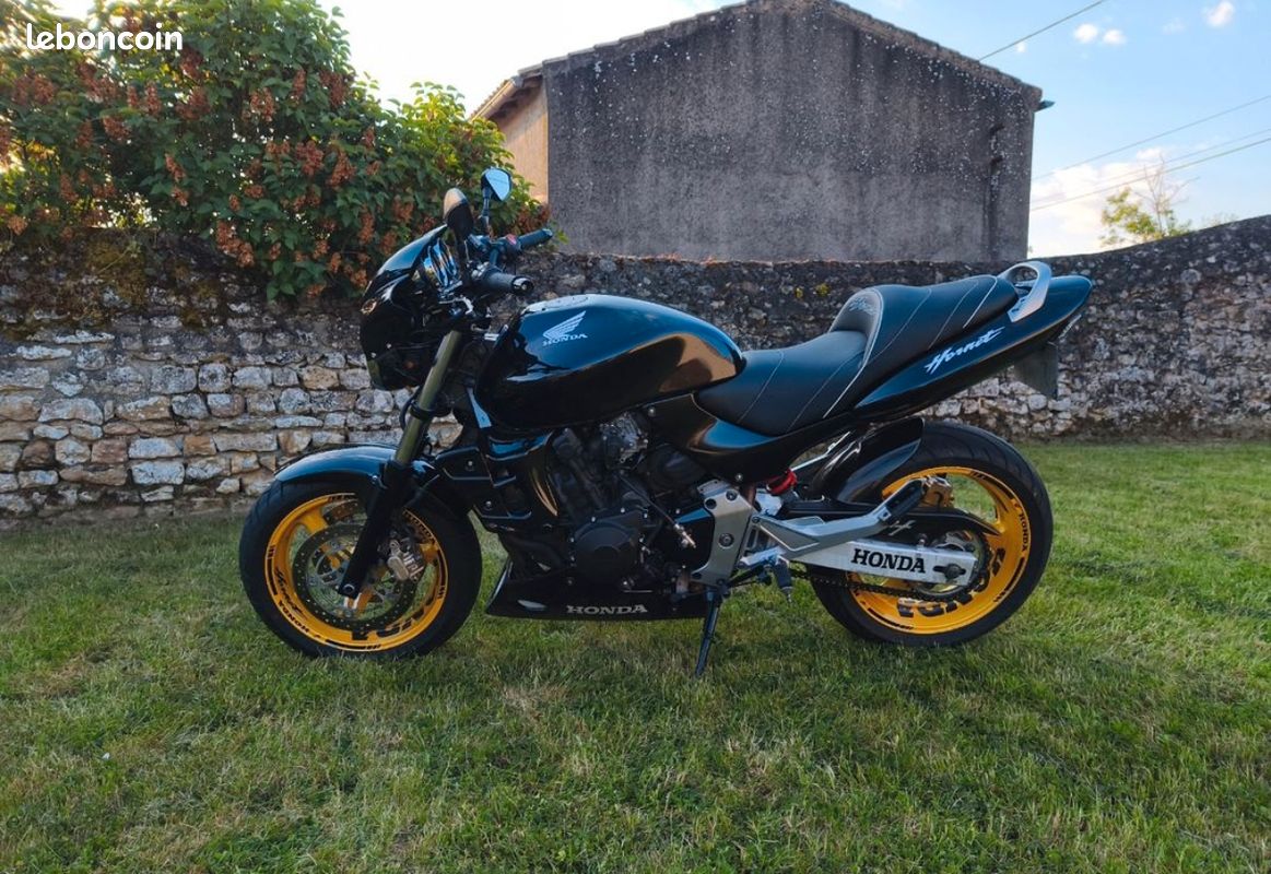 Honda 600 Hornet bridable A2 - Motos