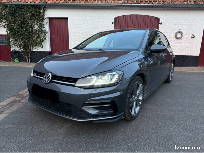 Volkswagen Golf 2l 150cv R-Line - Voitures