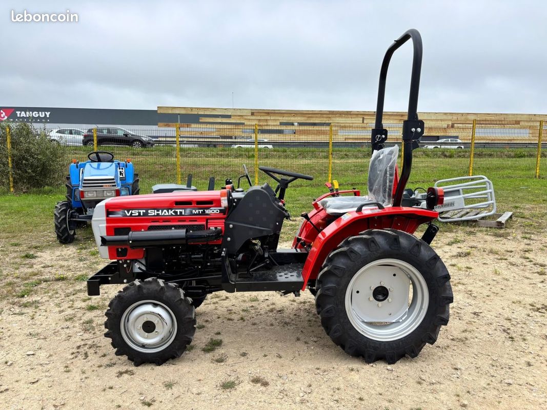 Fieldtrac VST Shakti MT 180D - Tracteurs