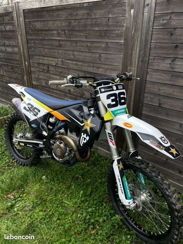 Husqvarna 250 FC 2019 - Motos
