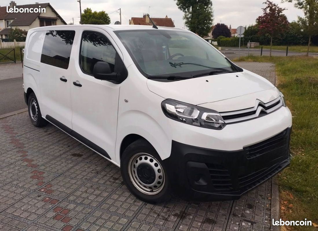 Location 6 Places Voiture