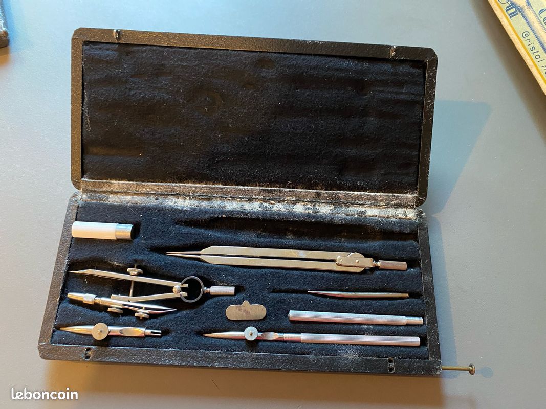 Ancien coffret de compas industriel chrome géométrie rosace dessin ...