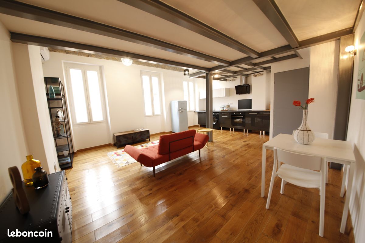 Appartement - 2 pièces - 50m2 - Locations