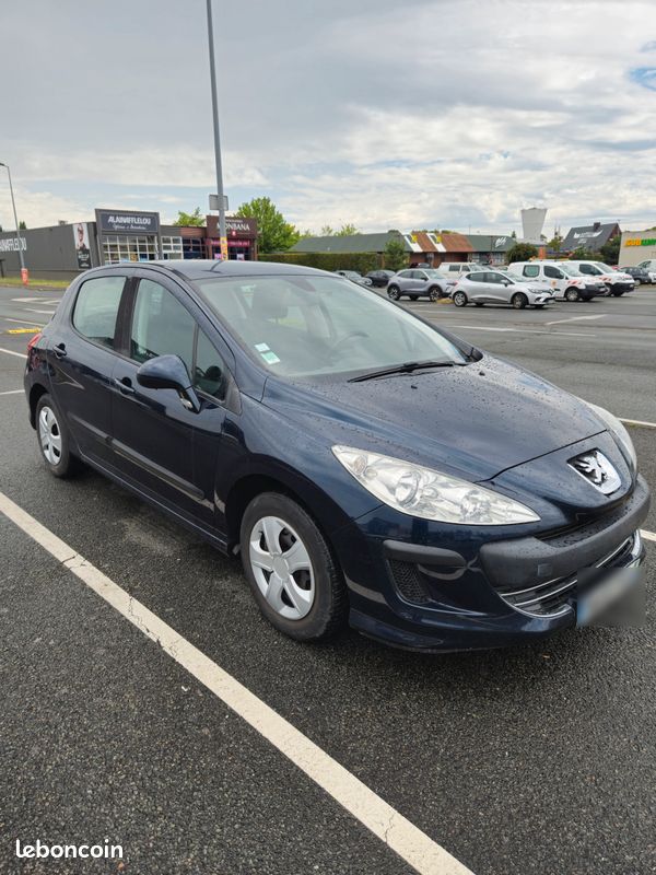 Peugeot 308 1.6HDI 92CH BLEU LION - Voitures
