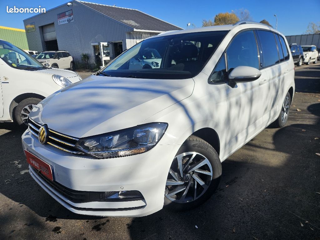 Volkswagen Touran 2.0 TDI 150 BMT DSG6 7pl Sound - Voitures