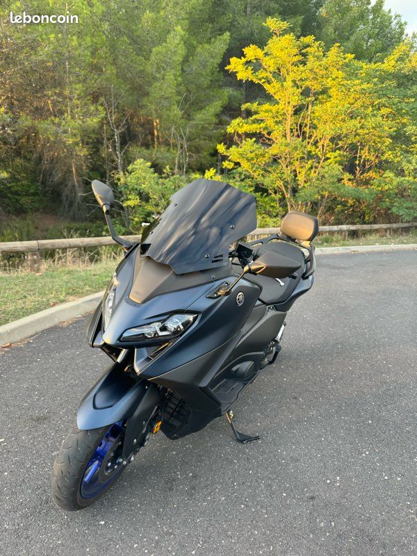 Tmax 560 BLUE ICON - Motos