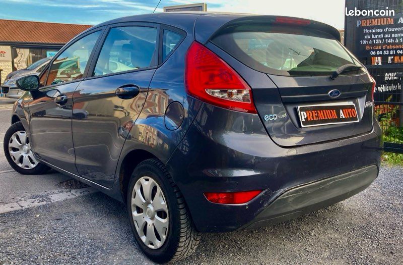 Ford fiesta phase ii 1.6 tdci 95 cv pack ghia 4 fois sans frais - Voitures