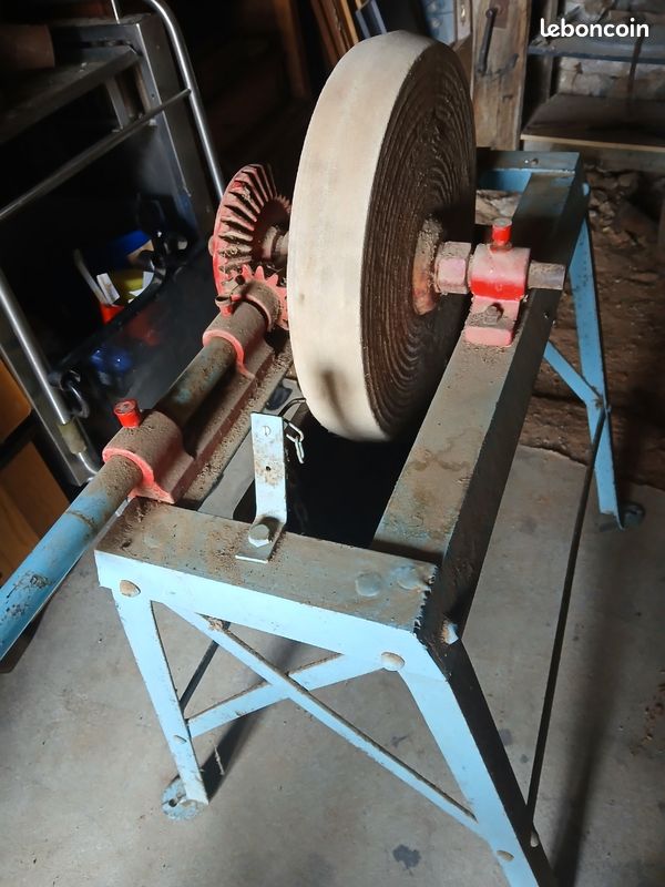 Meule et moteur - Bricolage