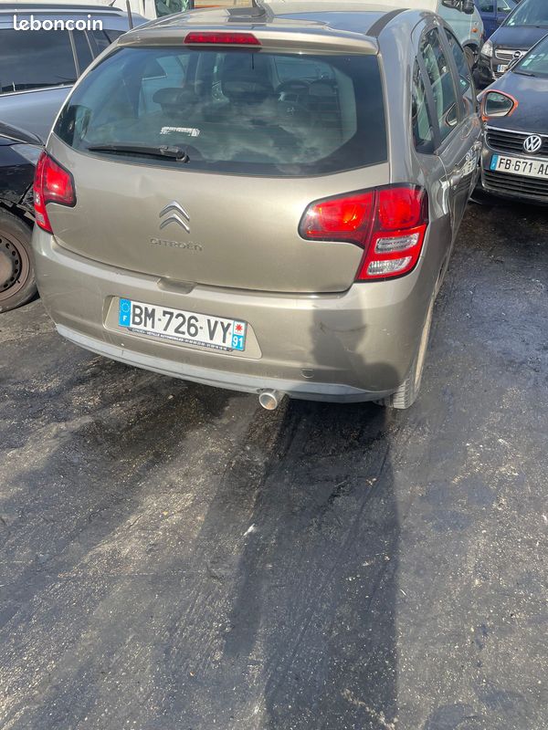 CITROËN C3 II 1,4 HDi 70 68 ch Diesel - Équipement auto