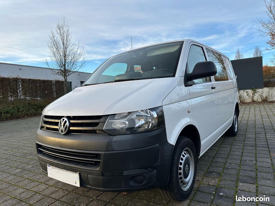Volkswagen TRANSPORTER T5 Combi Long L1 2.0 TDI 102ch 5 places Attelage ...