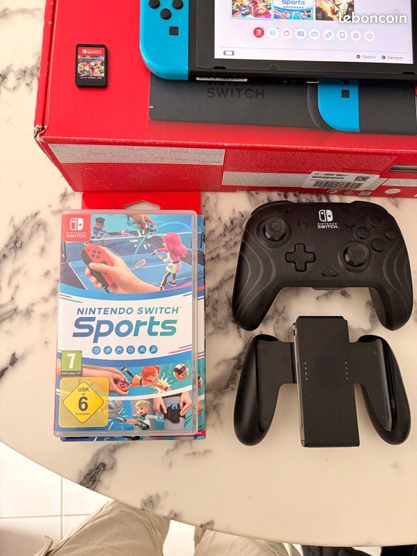 Nintendo Switch - Consoles