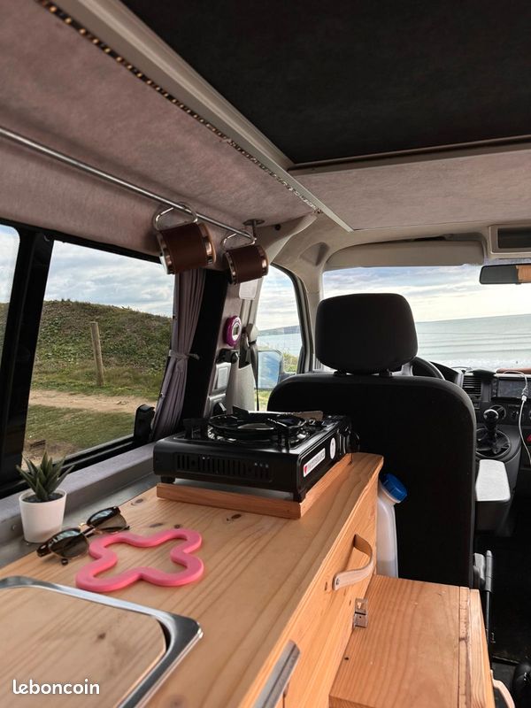 Volkswagen T5 aménagé - prêt à l'emploi - Caravaning
