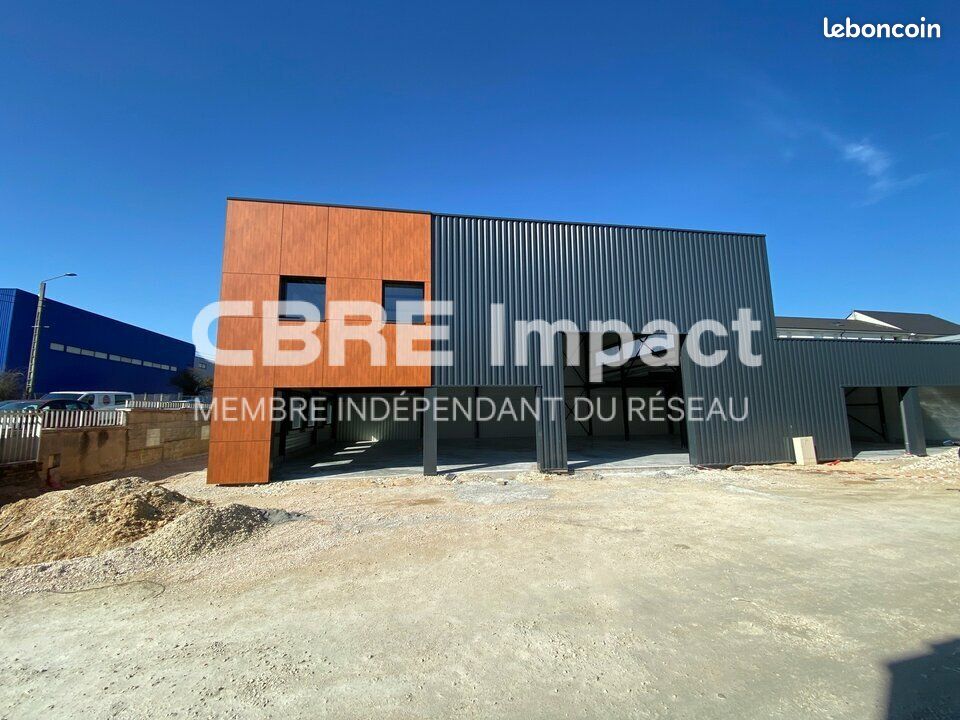 Local bureaux 420 m² - Bureaux & Commerces