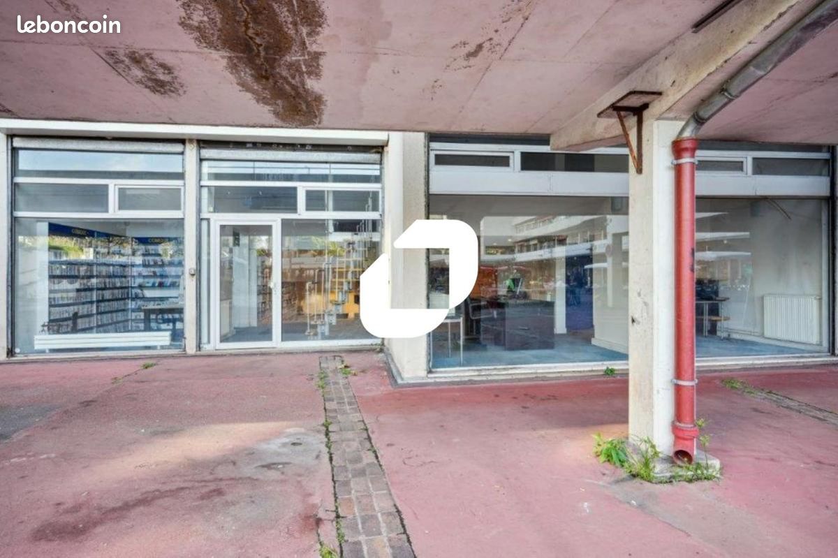 Local bureaux 211 m² - Bureaux & Commerces