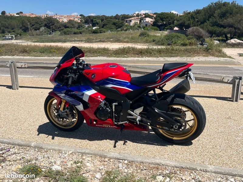 Honda cbr 1000 rr sp 2023 - Motos