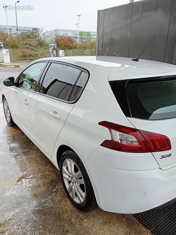 Peugeot 308 - Voitures