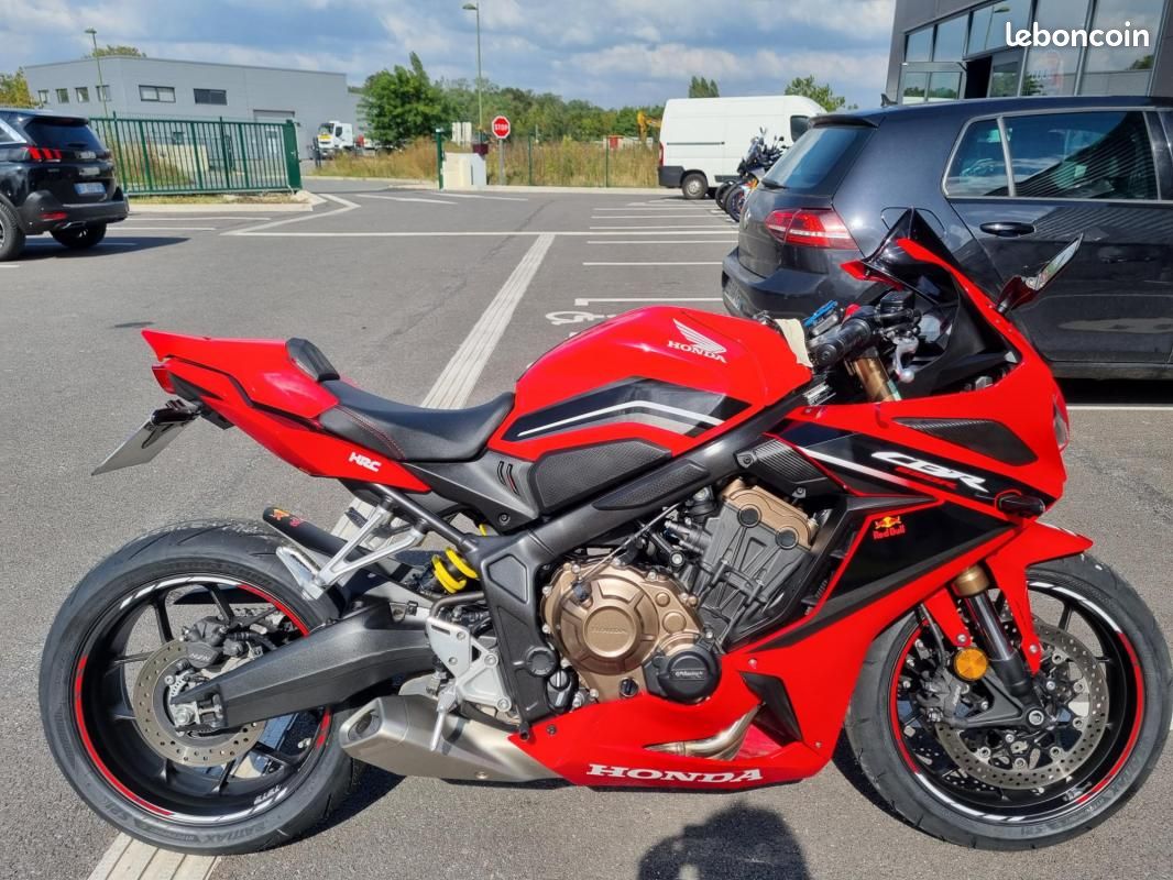Honda CBR 650 R - Motos